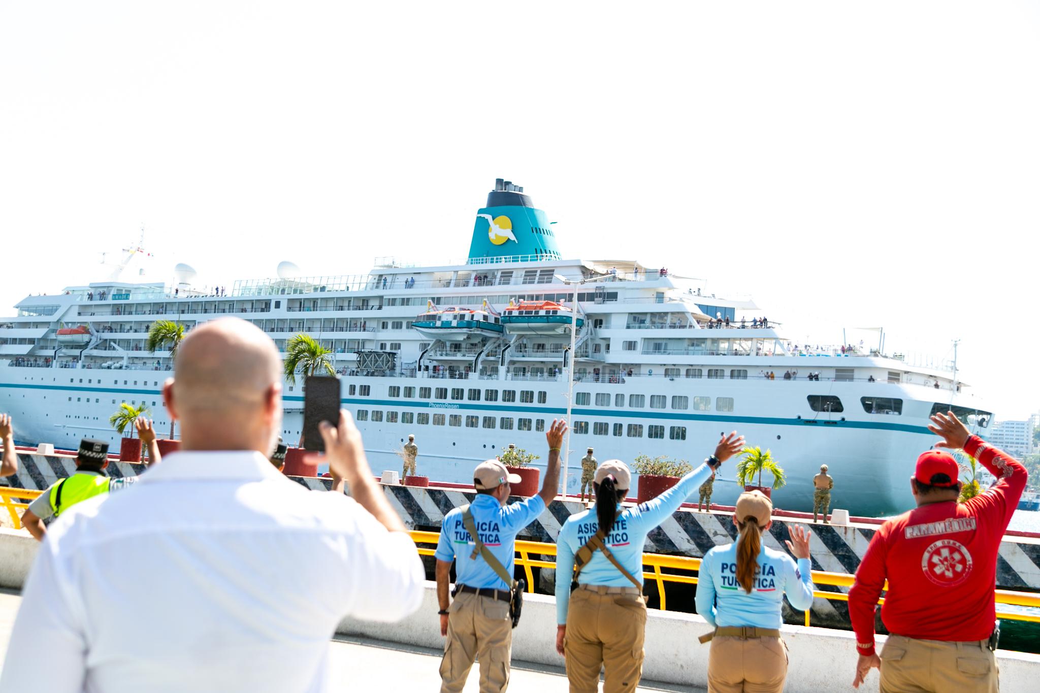 Arriba a Acapulco el MS AMADEA, quinto crucero del año | Gobierno del ...